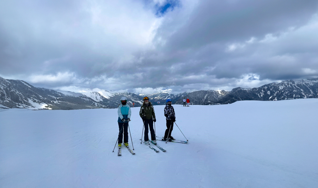 Jessica Stanton-Thompson | Ski Safari